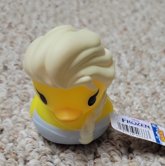 Disney | Toys | Elsa Disney Mini Rubber Duck Duckz Frozen | Poshmark